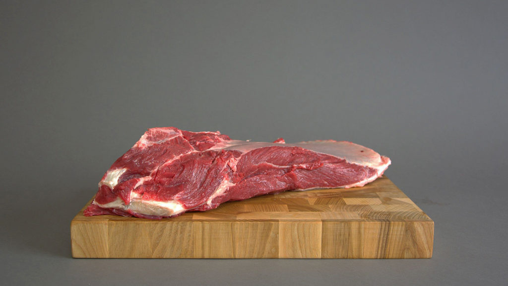 Hovězí plec bez kosti - mladý býk – Chlenské maso